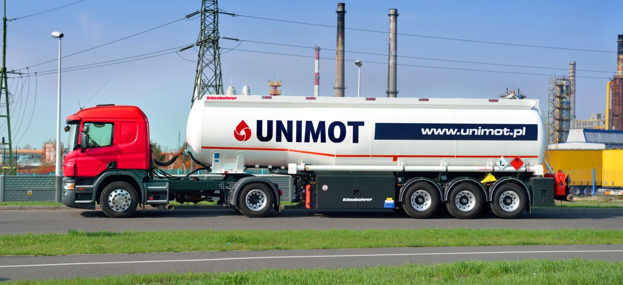 Hurtowy zakup paliwa – kiedy się opłaca?